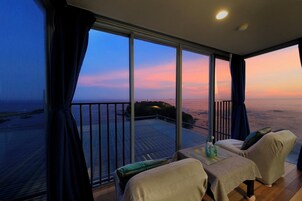 Cortinas blackout, Wi-Fi de cortesia, roupa de cama