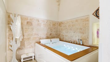 Apartamento | Banheira de hidromassagem privativa