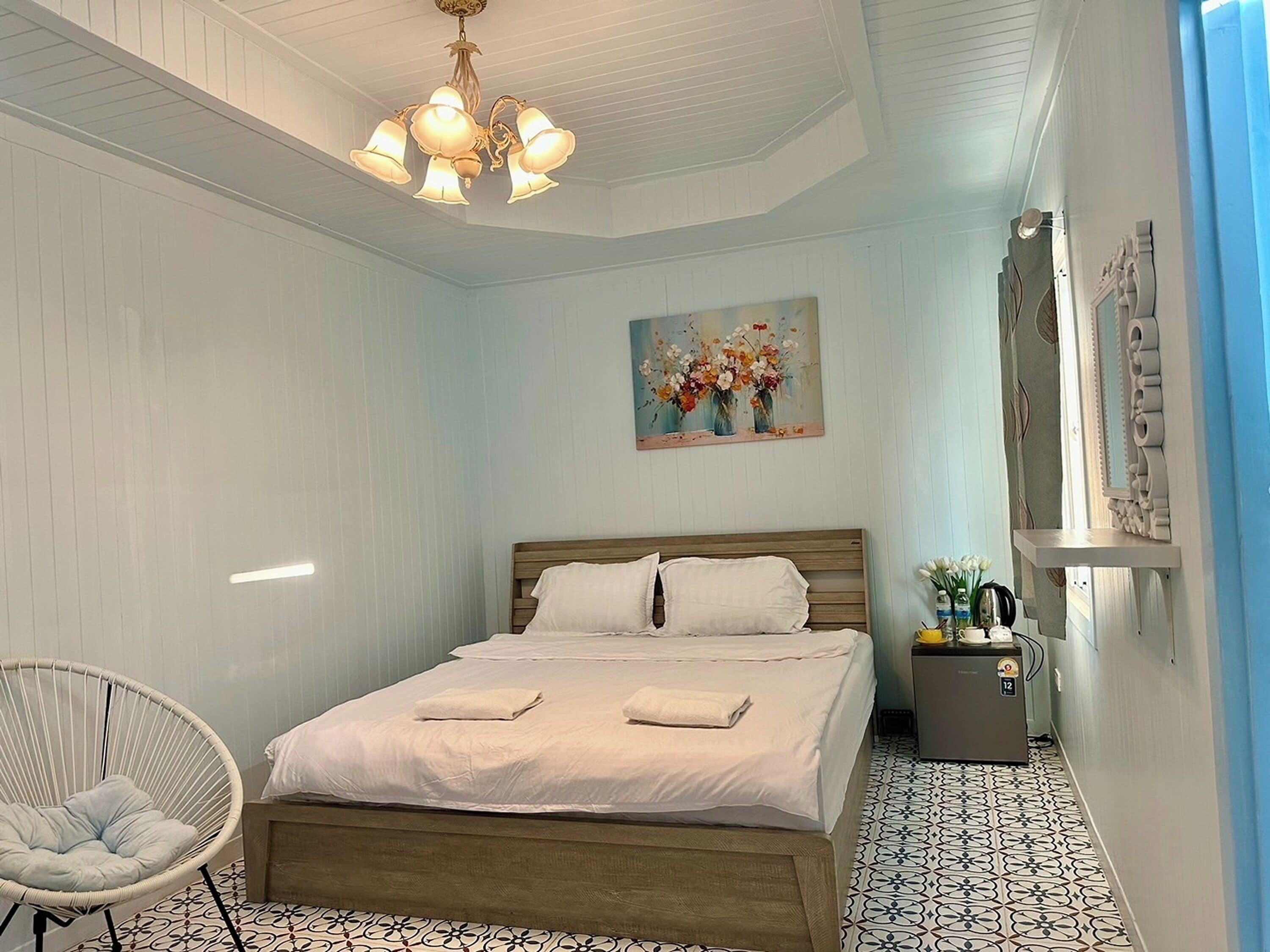 Quarto casal superior | Escrivaninha, Wi-Fi de cortesia, roupa de cama