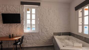 Quarto Duplo Superior, não fumadores, pátio | Wi-fi grátis