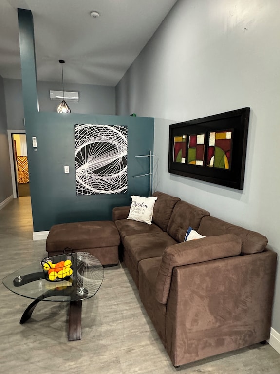 Dresden Marigold Suites- Suite 2 - Chatham-Kent