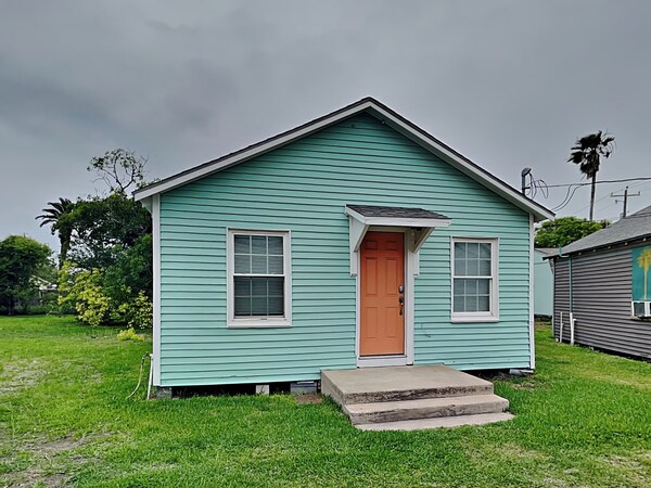 Coral Cottage By Miss Kitty’s - Rockport, TX