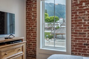 Suite Deluxe, 1 cama queen-size e sofá-cama, cozinha, Vista para a cidade | 1 quarto, com decoração personalizada, com mobília individualizada 