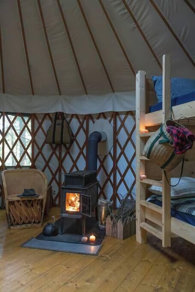 "Mt. Brook Yurt" Off Grid Mountain Yurt - Bridgton, ME