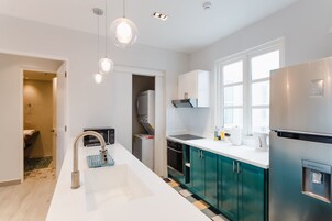 Apartamento (2D) | Cozinha privada | Uma cafeteira/bule 