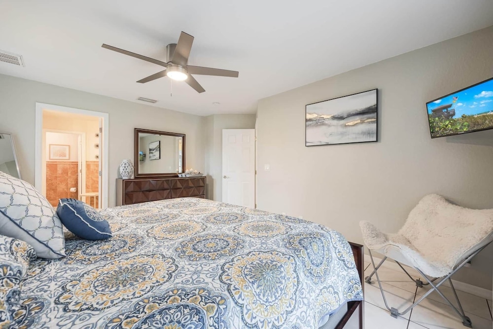 Nest Under Palms: Charming 3-Bed, 2-Bath Cape Coral Retreat with Pool ...