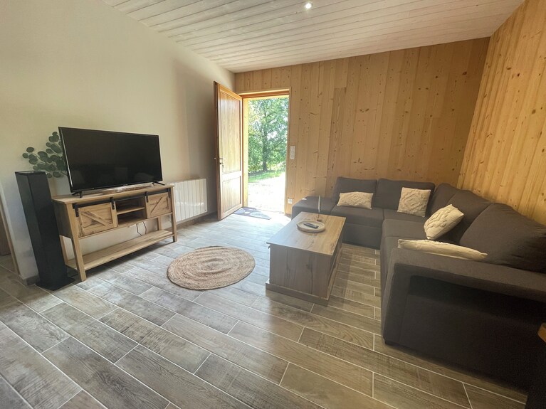 Chalet Avec Jaccuzi Intérieur Proche De Montignac-lascaux - Dordogne