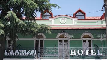 Fachada da propriedade