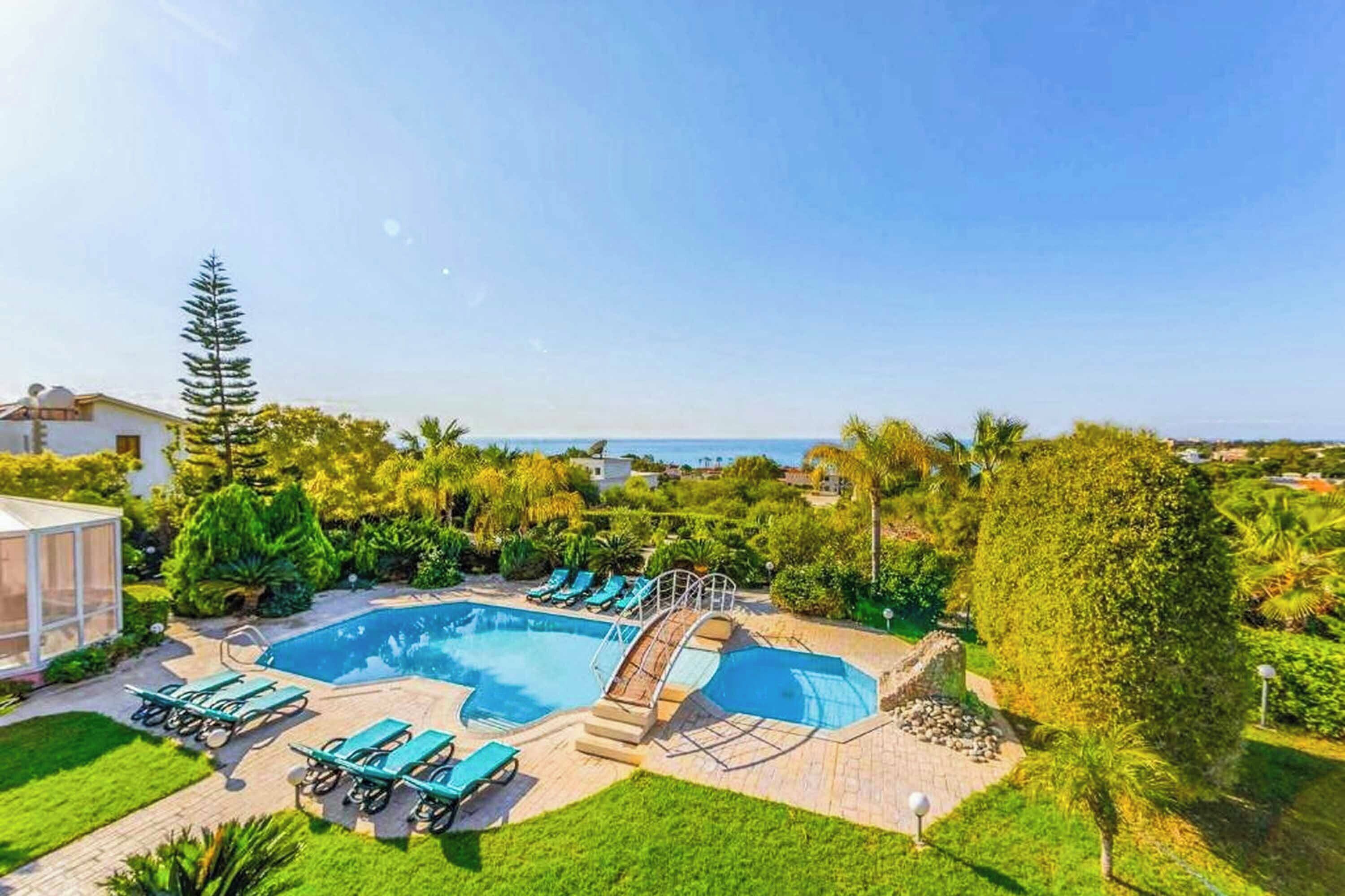 Vila (6 Bedrooms) | Fachada