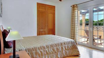 Villa (5 Bedrooms) | Interior