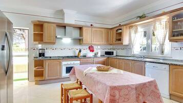 Villa (5 Bedrooms) | Interior