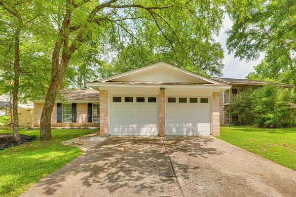 Pet-friendly Spring Home W/ Private Pool & Hot Tub - The Village, Conroe