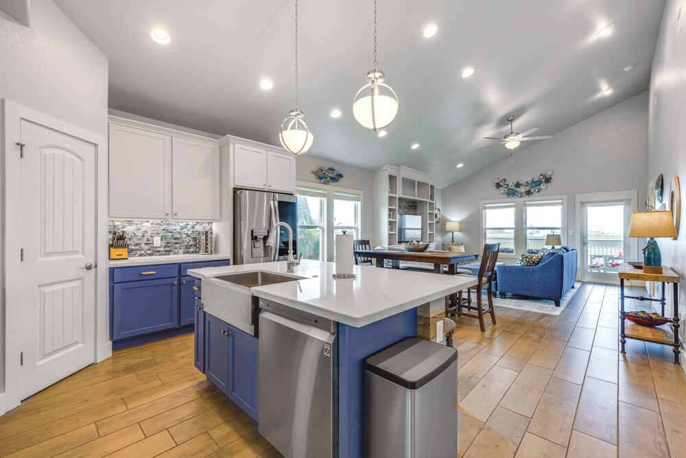 1 Mi To Beach Access: Coastal Port Aransas Home - Corpus Christi, TX