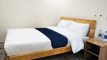 Quarto casal ou duplo luxo | Wi-Fi de cortesia, roupa de cama