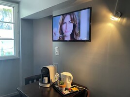 Escrivaninha, Wi-Fi de cortesia