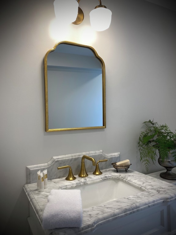 Old Village Inn - King Room - 奧甘奎特