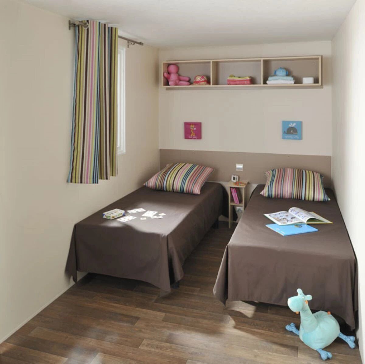 Zecamping 3 éToiles Familial Animaux Acceptés Tente Tv 25m2 4 Pers - Lacanau