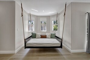 Casa de Luxo, piscina privativa | 4 quartos, minibar, com decoração personalizada 