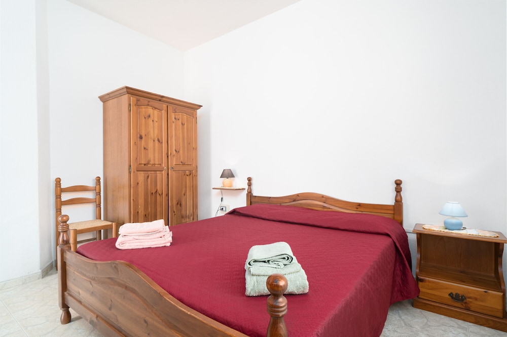 Apartment 'Monolocale A Due Passi Dal Mare' With Private Terrace - Posada