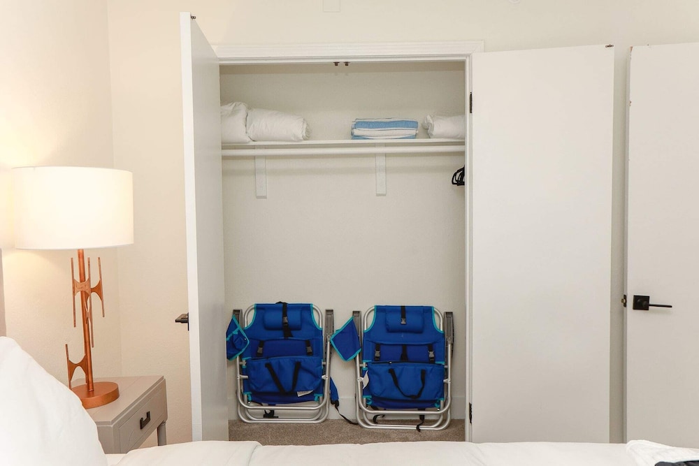 Sojourn's Harborage Jellyfish Suite Near Beach - ポーツマス, VA