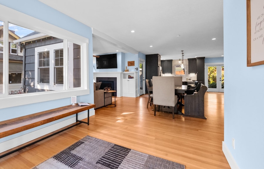 #Stayinmydistrict St. Johns Bungalow - Portland, OR