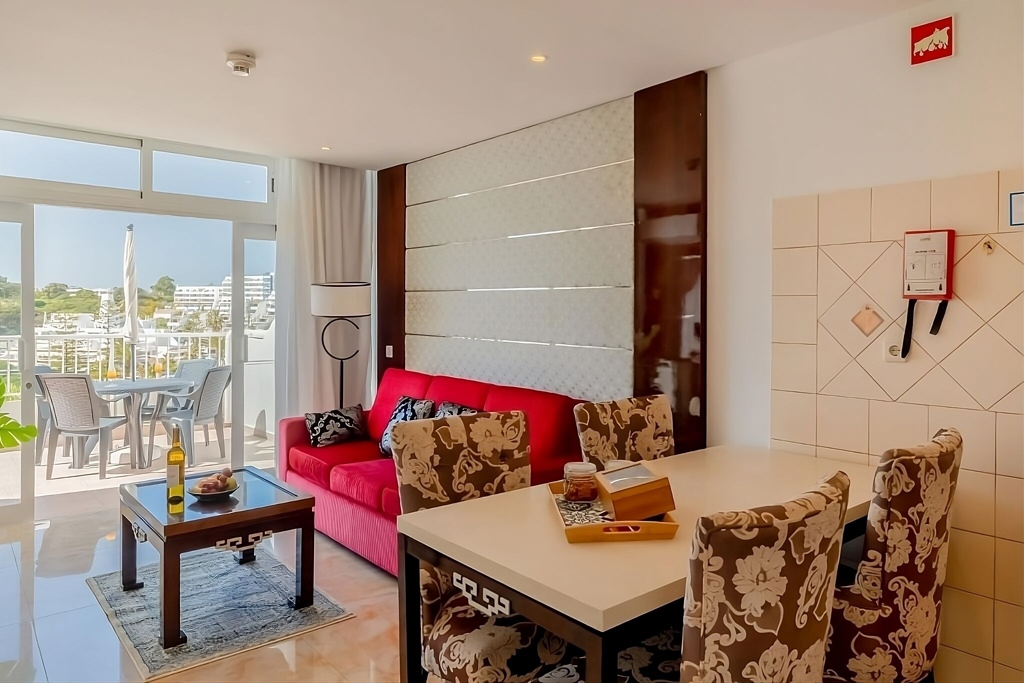 Relax And Recharge! Beachfront Suite With Sea View, Kitchenette, 2 Outdoor Pools - Albufeira