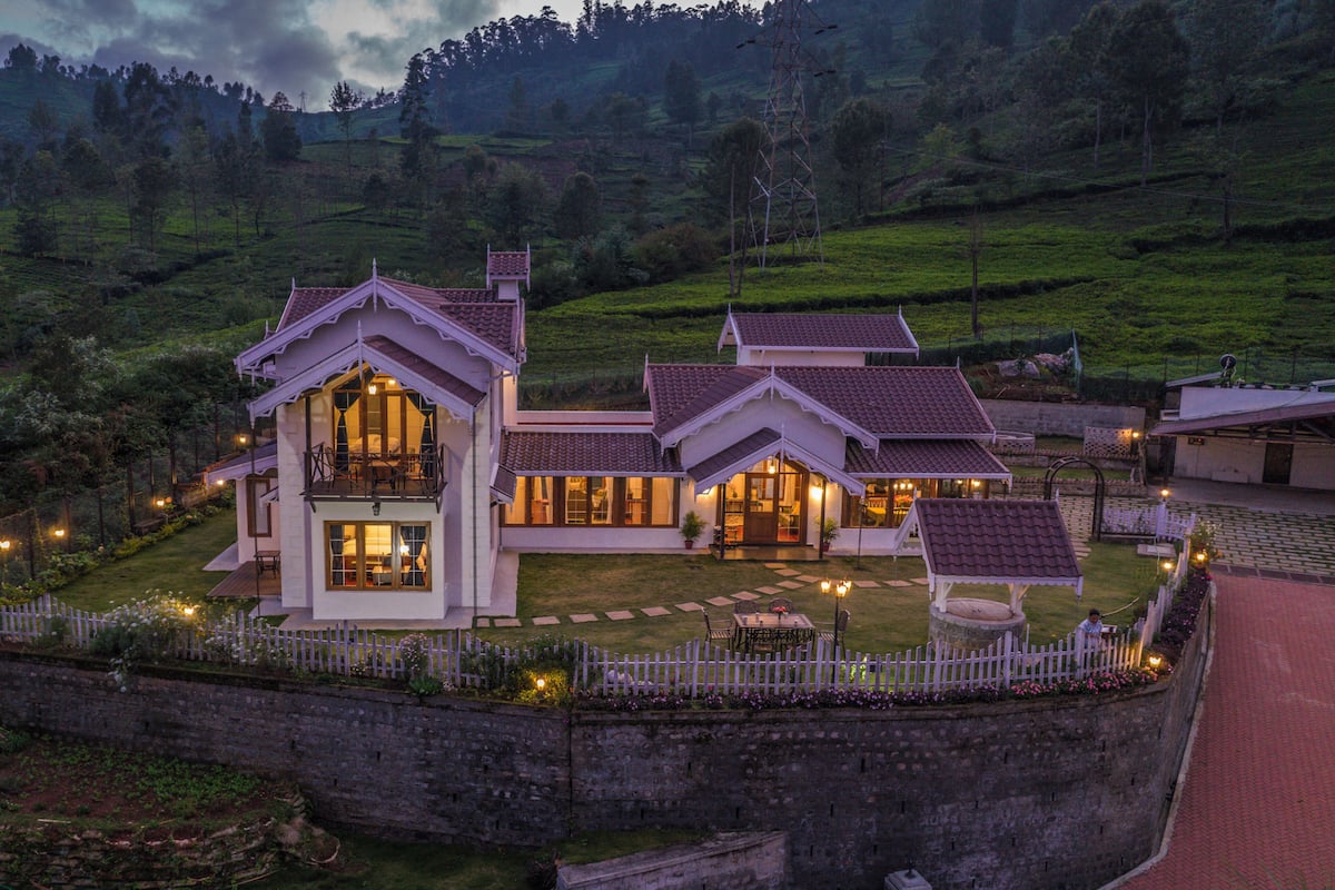 Vila superluxo, sacada, vista para a montanha | 4 quartos, Wi-Fi de cortesia, roupa de cama