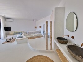 Apartamento design | 1 quarto, cofres nos quartos, quartos à prova de som