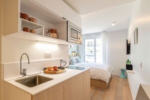 Estúdio Clássico | Cozinha privada | Minifrigorífico, um micro-ondas, uma placa de cozinha 