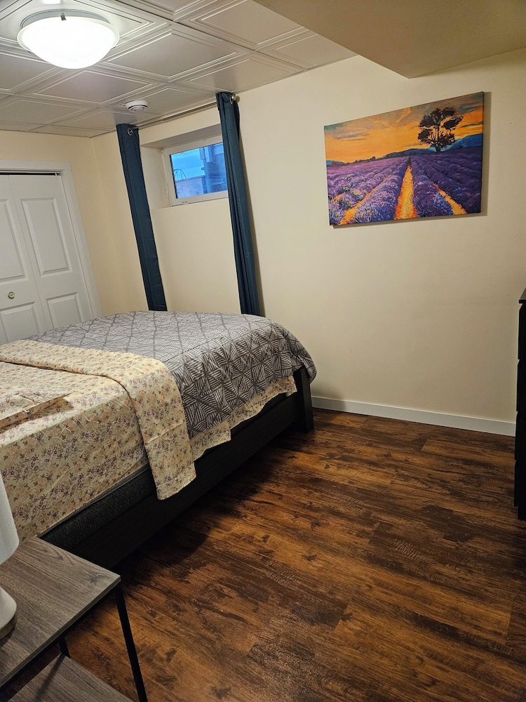 Cozy, Spacious And Tidy 1 Bedroom Suite - Saskatchewan