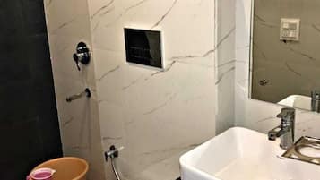 Quarto Deluxe | Casa de banho