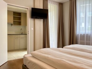 Quarto casal ou duplo, vista para o parque | Roupas de cama antialérgicas, edredons de pluma, escrivaninha