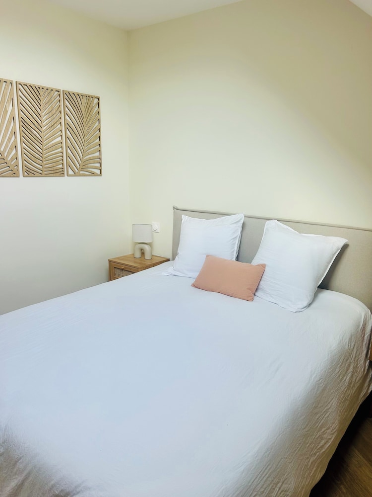 Le Cocon, Romantic And Relaxing Accommodation - Semur-en-Auxois