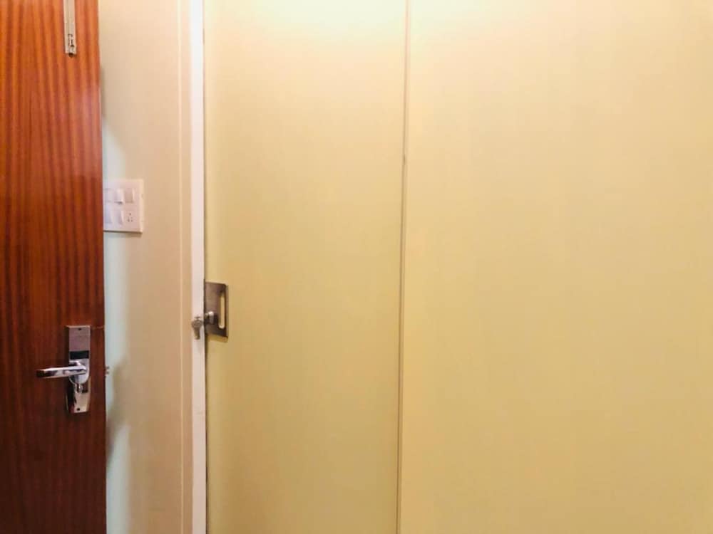 New Seven Hills By Glitz Hotels - Mumbai