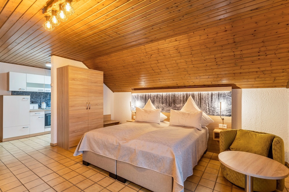 Ferienwohnung 'Wohnung 1' Mit Gemeinsamer Terrasse, Gemeinschaftsgarten Und Wlan - Olsberg