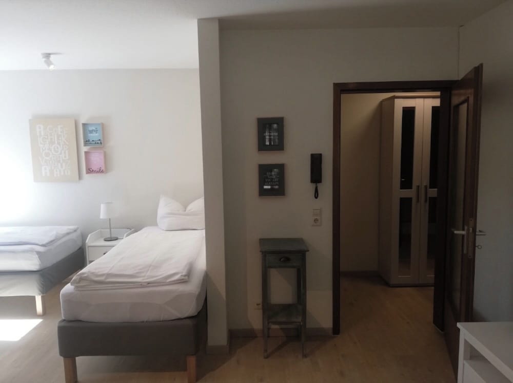 Einzimmerapartment '1 Zimmer Appartement 1' Mit Balkon Und Wlan - Bad Krozingen