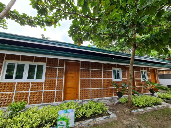 Tambayan Rooms & Cottages By Sms Hospitality - Loay