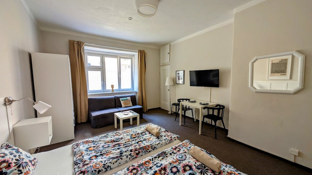 Smart Studio In žIžkov Near Tram - Prague