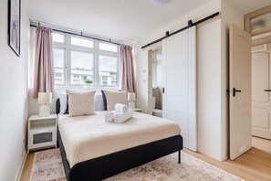 Apartamento urbano, 4 quartos, para não fumantes, varanda | 4 quartos, individualmente decorados, individualmente mobiliados