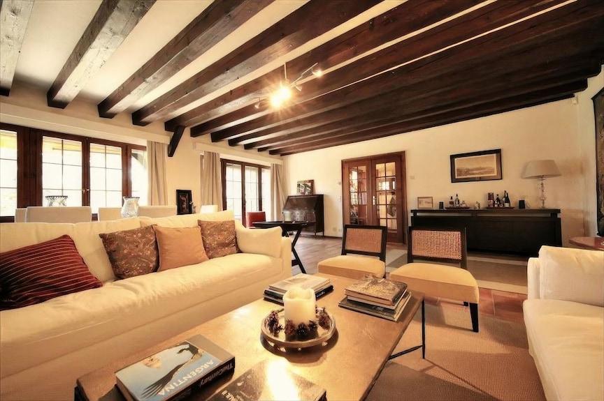 Beautiful House At A 20 Min Drive From Geneva ! - Divonne-les-Bains