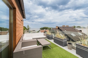 Apartamento luxo, vista para o mar | Terraço/pátio