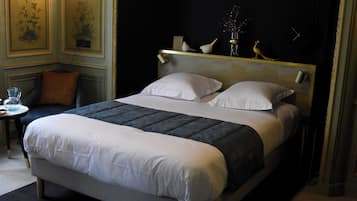 Quarto Clássico com Cama de Casal | Cofre no quarto, cortinas/cortinados opacos, quartos insonorizados