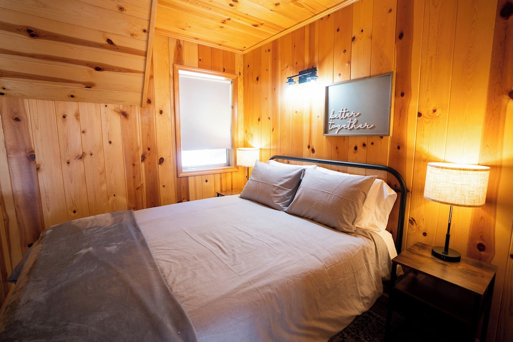 Spacious Cabin Near Pinecrest And Dodge Ridge - Pinecrest, CA