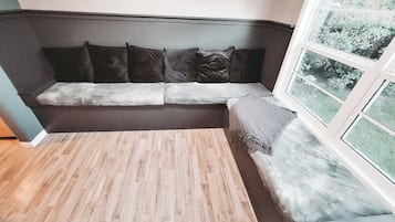 Casa família, 1 quarto, para não fumantes, cozinha | Área de estar | Smart TV 50 polegadas com canais digitais, Netflix, brinquedos