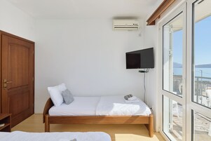 Estúdio Superior, vista para o mar, junto à praia | Roupa hipoalergénica, cortinas/cortinados opacos, quartos insonorizados 