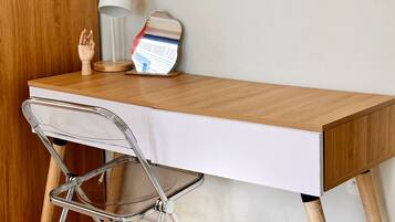 Cofre no quarto, secretária, Wi-fi grátis