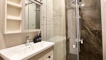 Cofre no quarto, secretária, Wi-fi grátis