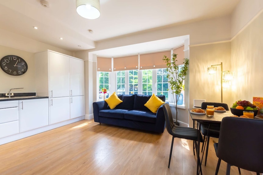 Cozy 2br Apt W/ Modern Amenities - Southampton