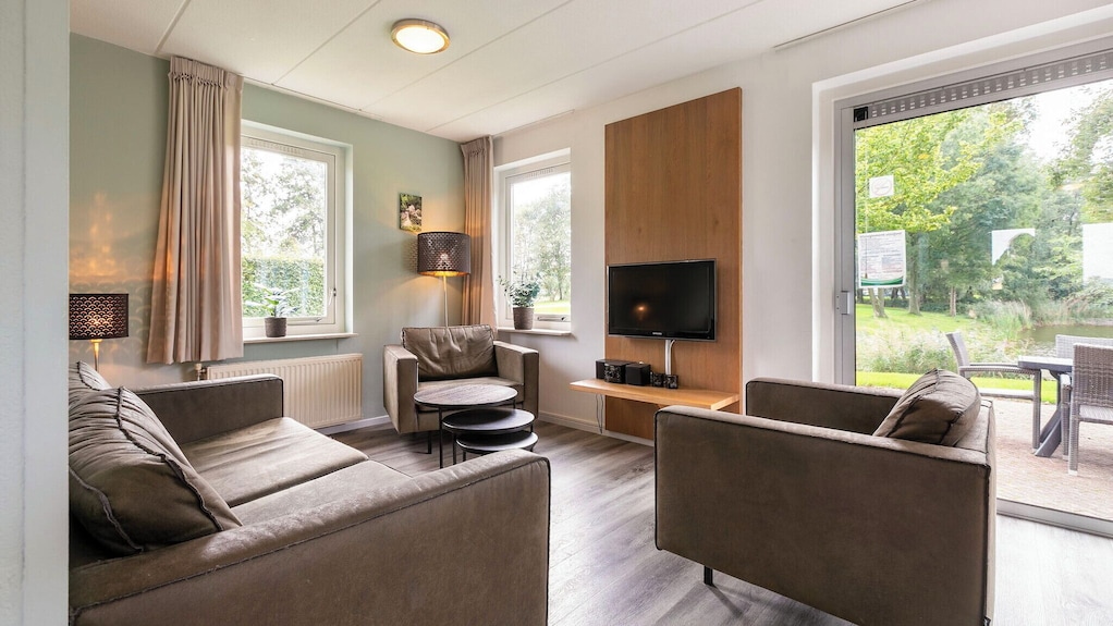 Detached Bungalow For 6 Persons - Drenthe