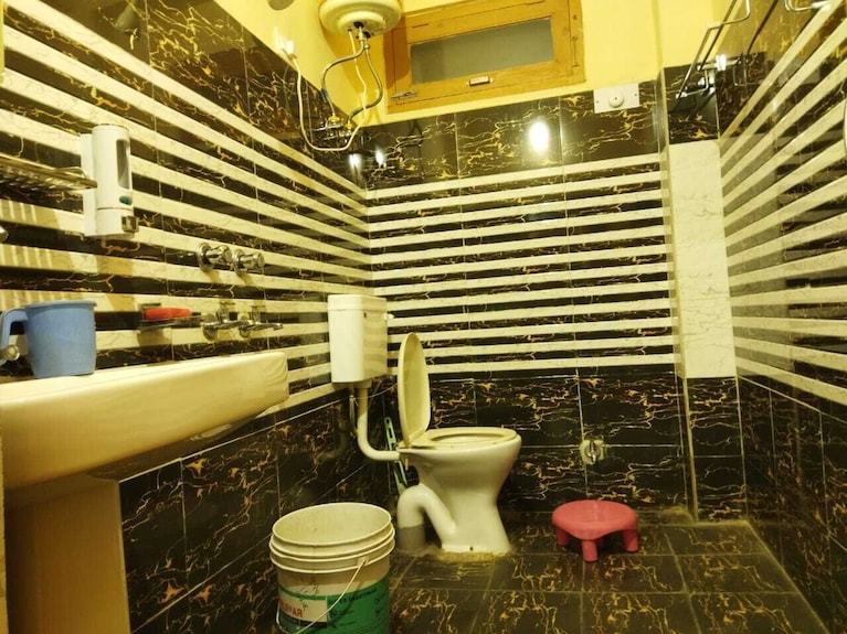 Orange Sky Homestay Jibhi -